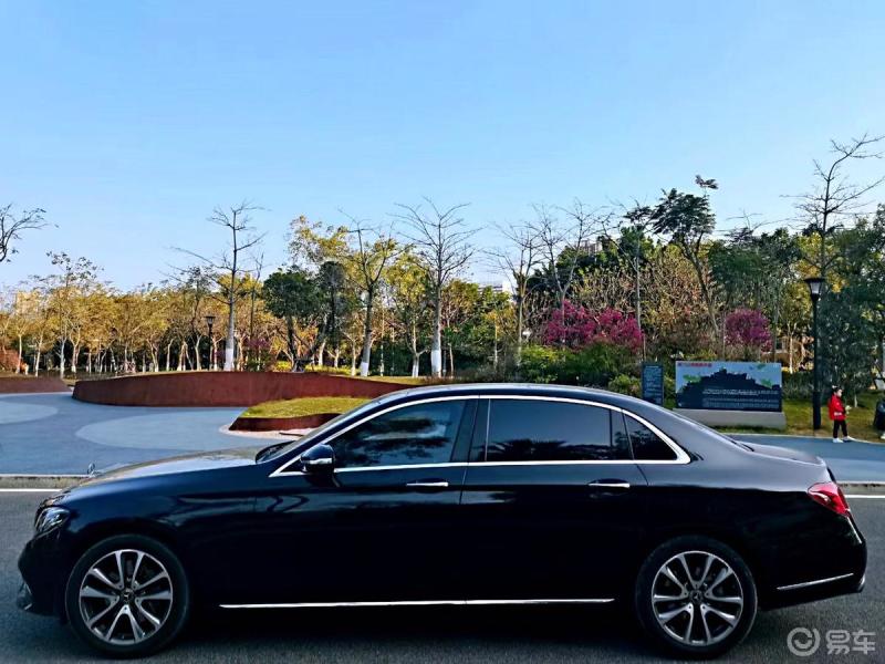 17年10月 奔驰 E300L 立标豪华版 全景双天窗 64色室内氛围灯 双_奔驰E级社区_易车社区