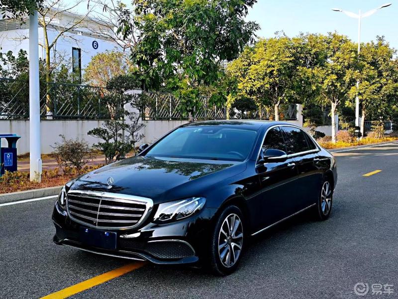 17年10月 奔驰 E300L 立标豪华版 全景双天窗 64色室内氛围灯 双_奔驰E级社区_易车社区