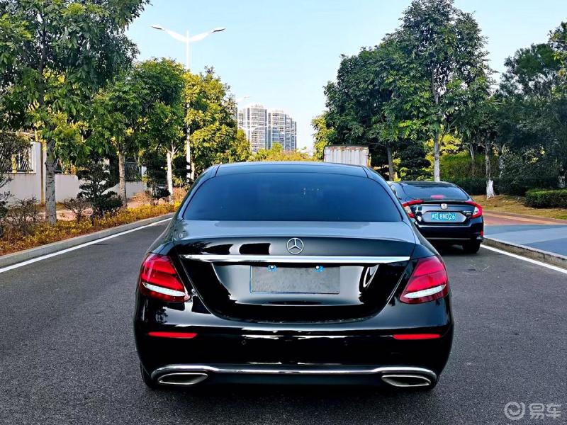 17年10月 奔驰 E300L 立标豪华版 全景双天窗 64色室内氛围灯 双_奔驰E级社区_易车社区