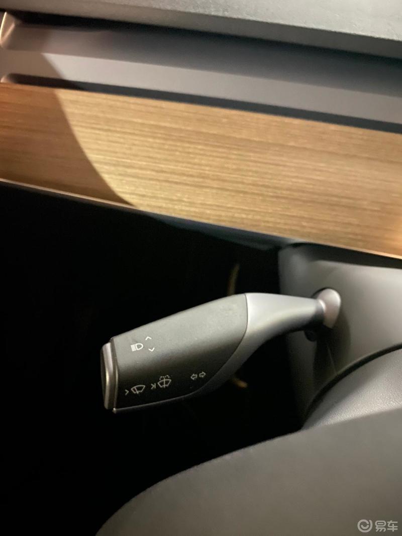 [打卡21天-14]说说特斯拉Model Y的各种灯，尤其是远光灯_Model Y社区_易车社区