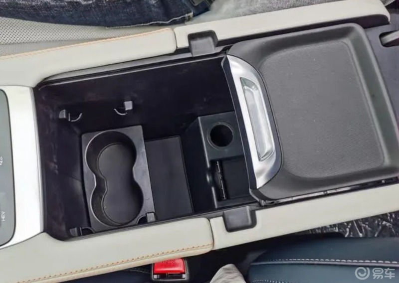 【宋plus dmi扶手箱的问题，对比pro dmi】 宋plus_宋PLUS社区_易车社区