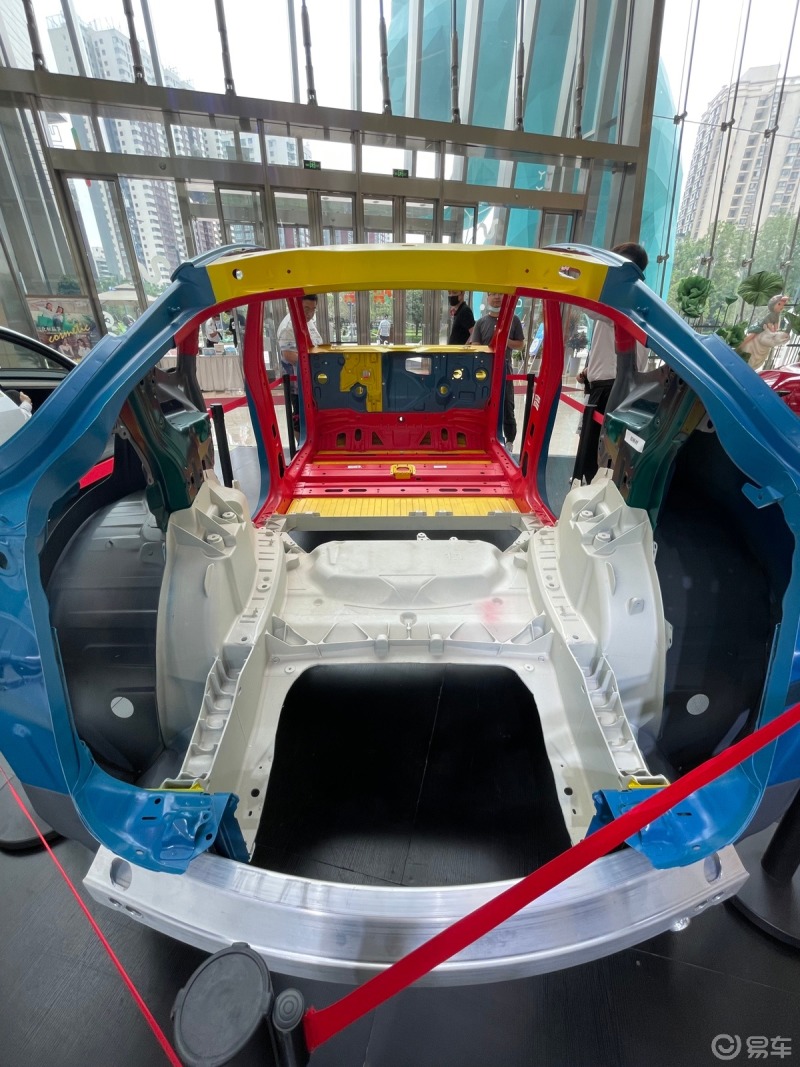 近日，在全球多个安全评级权威机构测试中特斯拉Model Y均摘得五星安全评级！_Model Y社区_易车社区