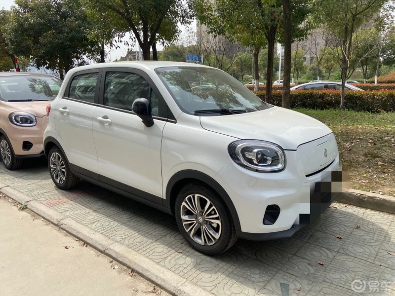 #一个词形容我的T03# 【车型】零跑t03轻享三元【一个词】雨刮器零跑这_零跑T03社区_易车社区