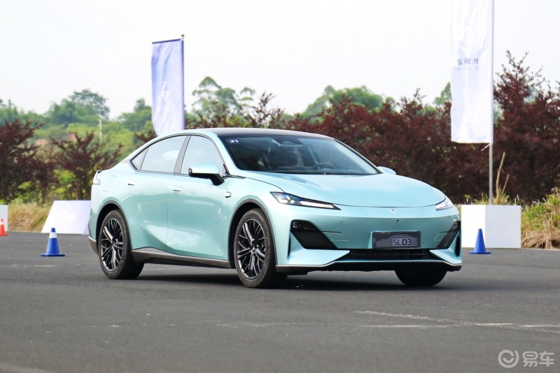 #你最PICK的SL03颜点#深蓝03高速超过120时速后，主要噪音就剩风噪和_长安深蓝SL03社区_易车社区