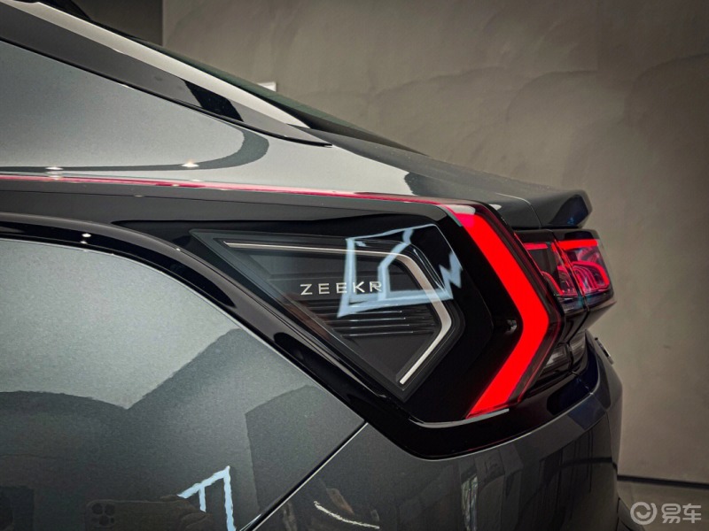 极氪001 贯穿式尾灯🚗_ZEEKR 001社区_易车社区