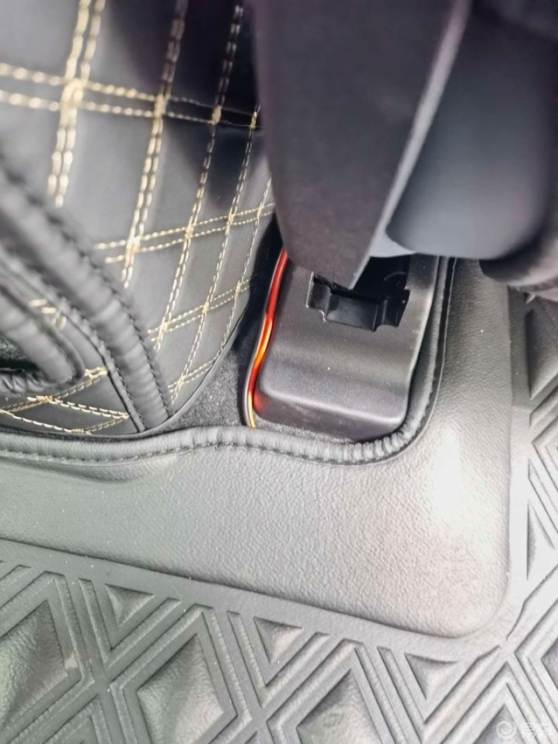 宋plus dmi后备箱安放车载冰箱的布线方法NO.5_宋PLUS社区_易车社区