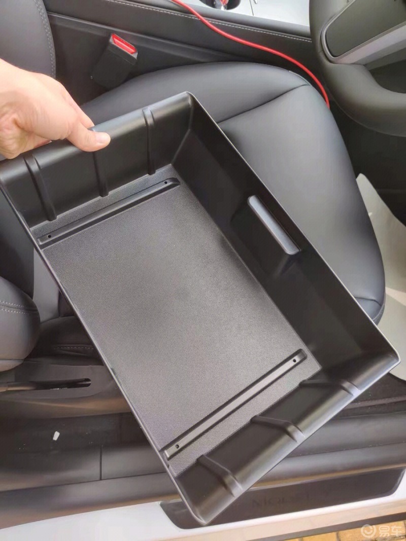 特斯拉座椅下储物盒，买了不后悔系列_undefined_易车社区