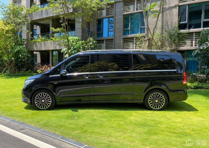 一台能载下全家人的奔驰，V260的魅力在哪 🌼_奔驰V级社区_易车社区