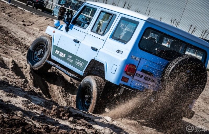 全新一代北汽制造BJ212狙击手正式开售_212经典社区_易车社区