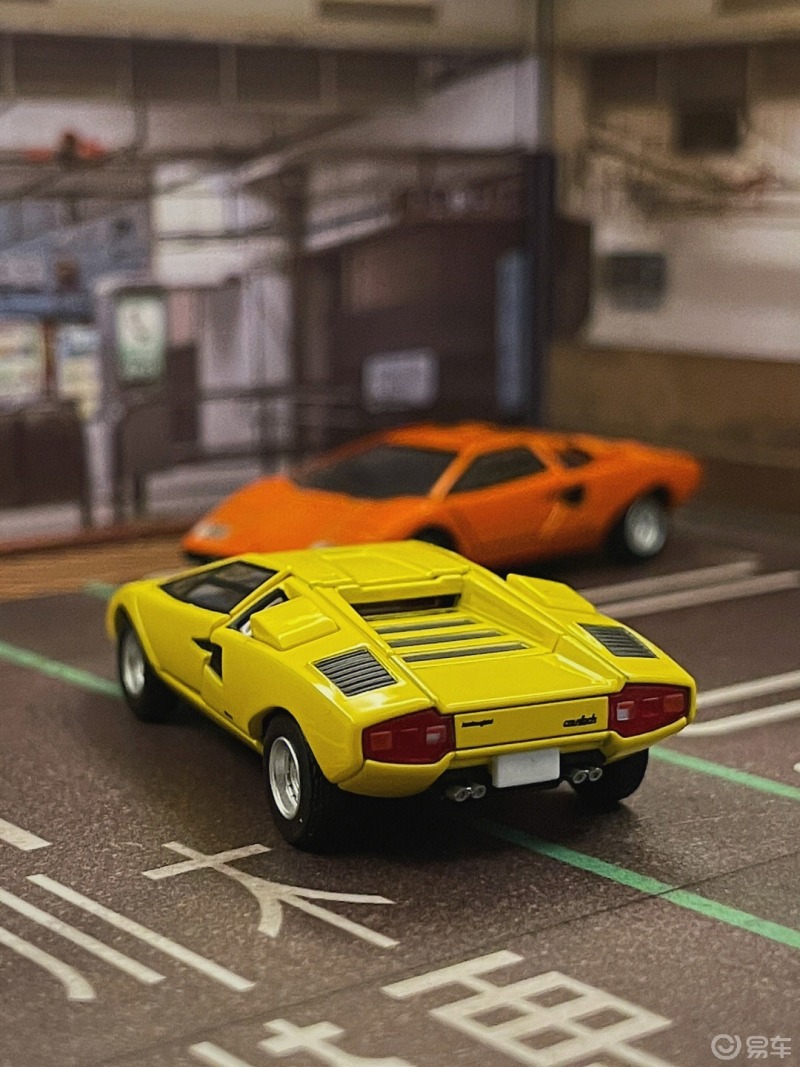 Tomica TLV 兰博基尼COUNTACH LP400_美女合集社区_易车社区