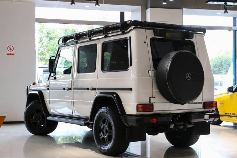 越野车的鄙视链奔驰G300p 军用版 ️_美女合集社区_易车社区